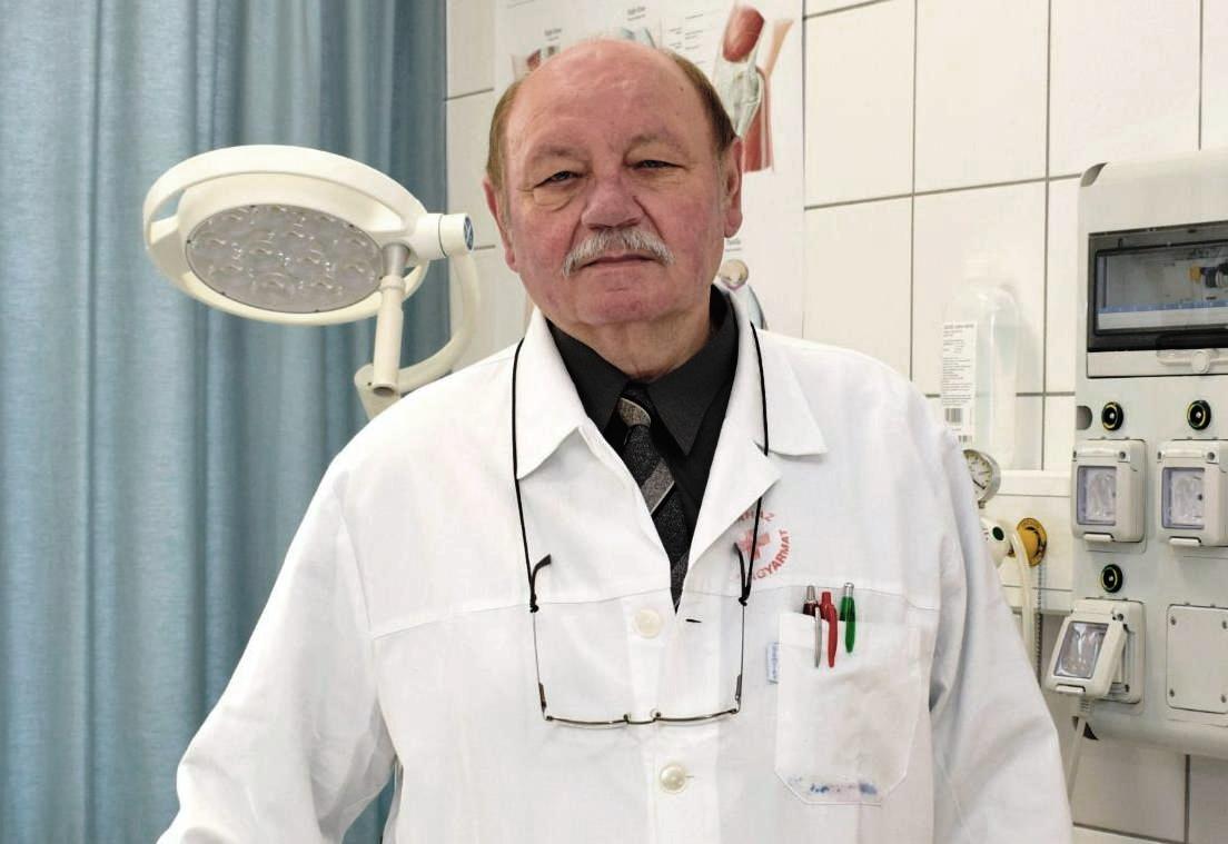 Rangos díj a főorvosnak - Gyarmati Hírek